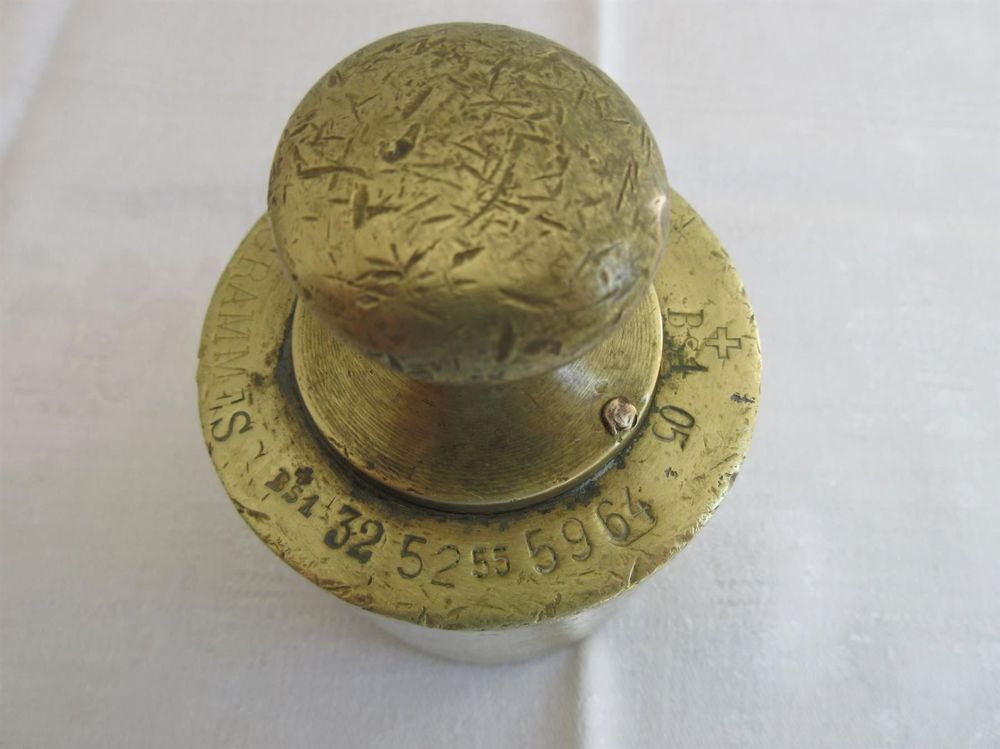 Altes Messing Gewicht, 2 kg (Gebraucht) in Binningen für CHF 40 – mit ...