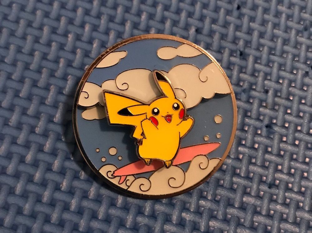 Flying Pikachu / Surfing Pikachu Pin (Gebraucht) in Gossau SG für CHF 3 ...
