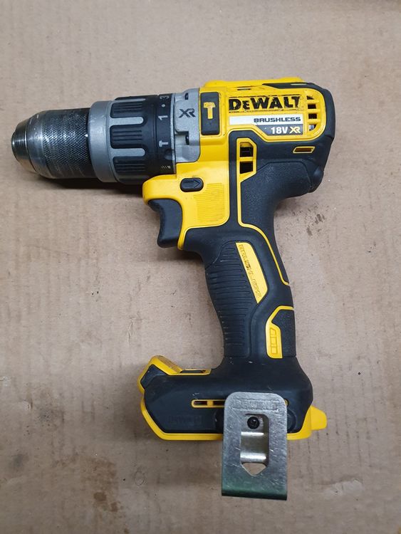 DeWALT Akkuschrauber DCD 796 gebraucht 18V (Gebraucht) in Reutigen für ...