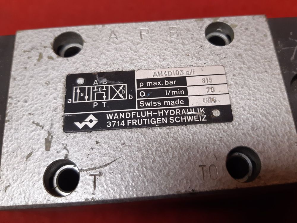 1 Stk. Hydraulik - Handventil (massiv und robust) (Gebraucht) in Lohn ...