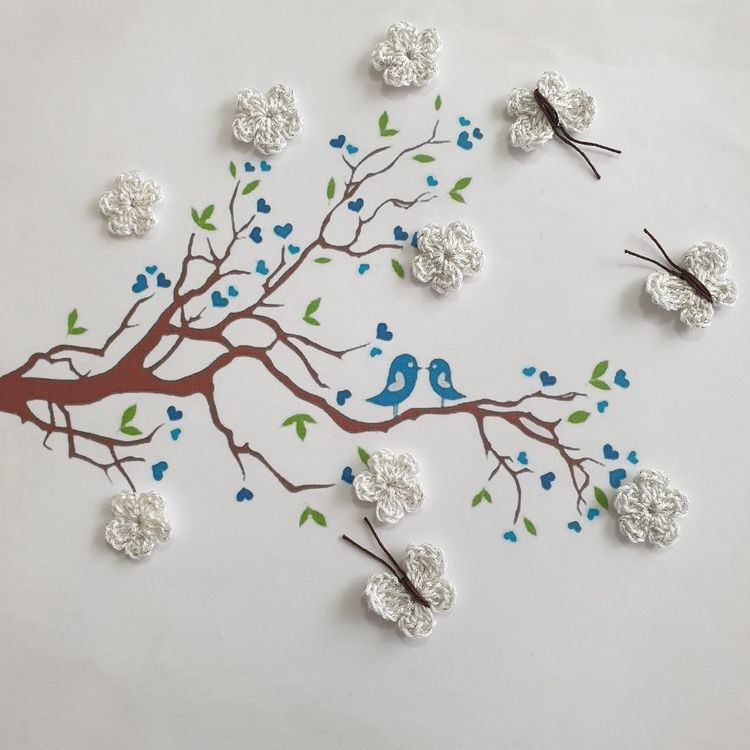 7 Blumen + 3 Schmetterlinge gehäkelt (uncinetto) 043 C | Kaufen auf Ricardo