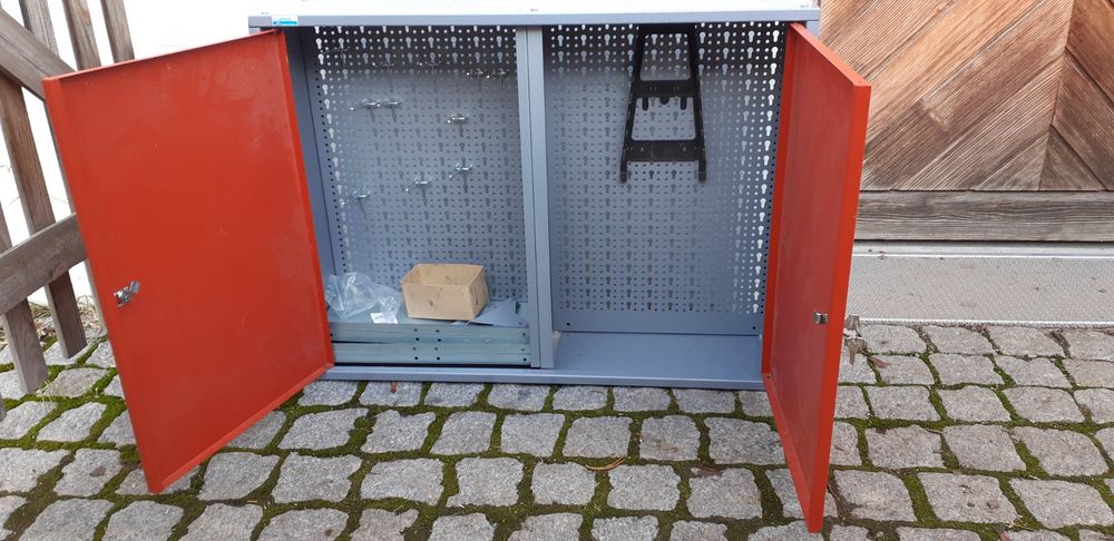 Kasten Schrank Veraltet 7 Buchstaben