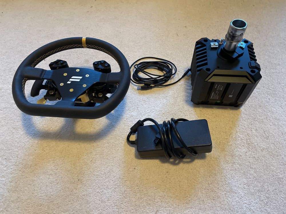 Fanatec Bundle CSL DD Wheelbase (8Nm) und Lenkrad (Gebraucht) in Zürich ...