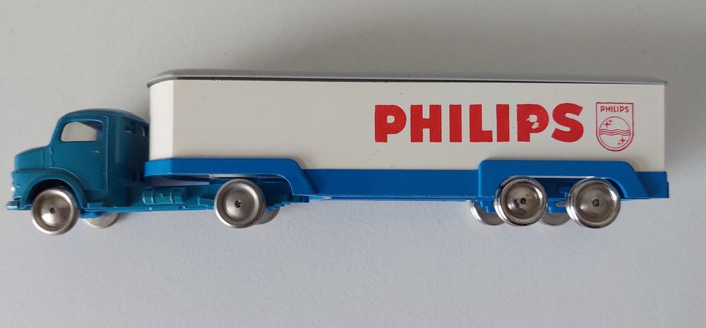 Lego Nr. 657 - 2 Mercedes LKW Sattelzug Philips (Gebraucht) in Schenkon ...
