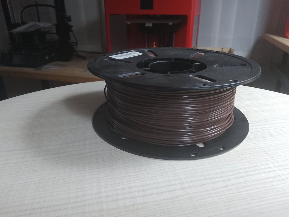 Liquidation; Filament PLA 1.75mm, Anbruch dunkelbraun (Neu (gemäss Beschreibung)) in Luzern für ...