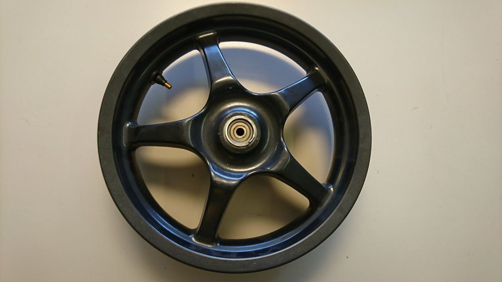 Yamaha Aerox YQ 50 Gussfelge vorne (Neu und originalverpackt) in Tägerschen für CHF 59 – mit ...