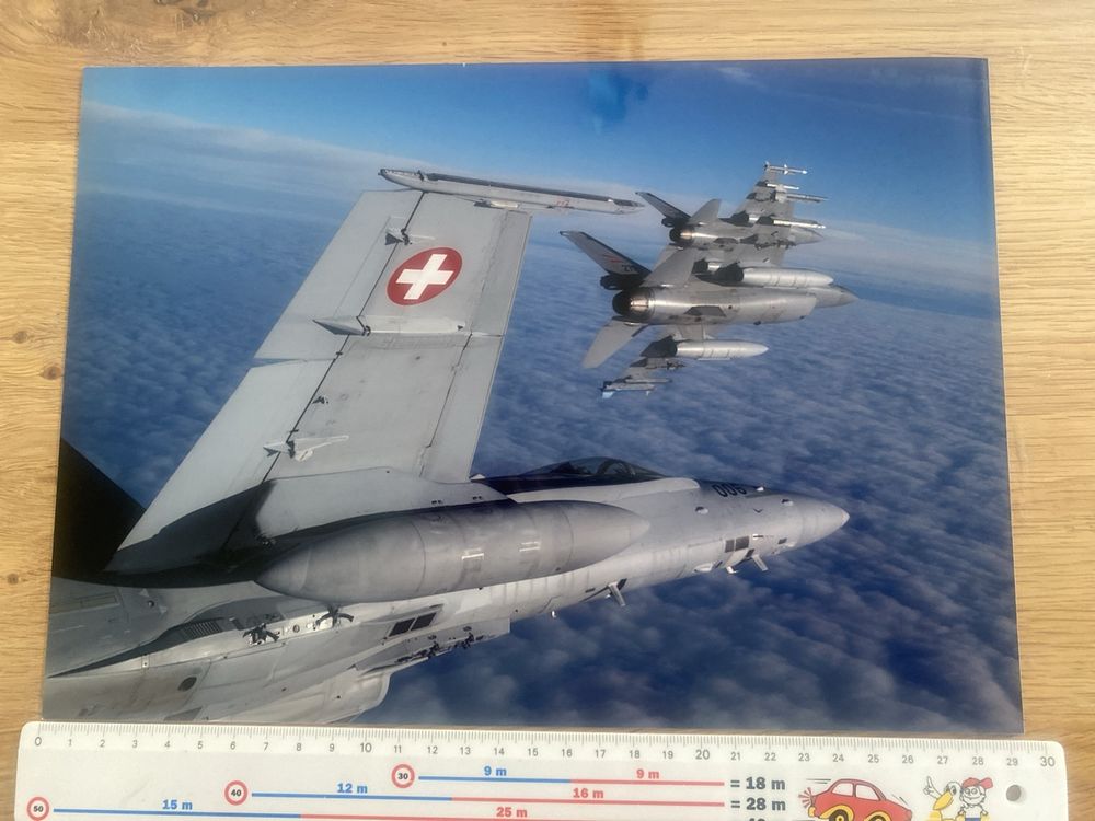 Foto Schweizer Luftwaffe (Gebraucht) in Esslingen für CHF 5 – mit ...