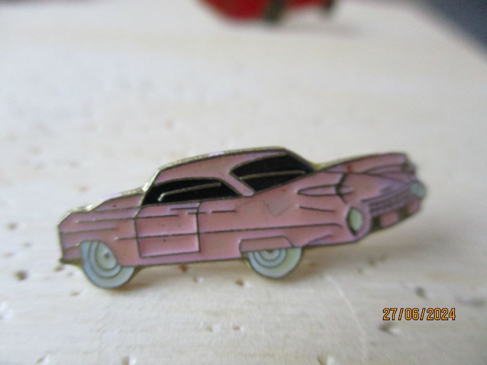 Pink Cadillac Pin | Kaufen auf Ricardo