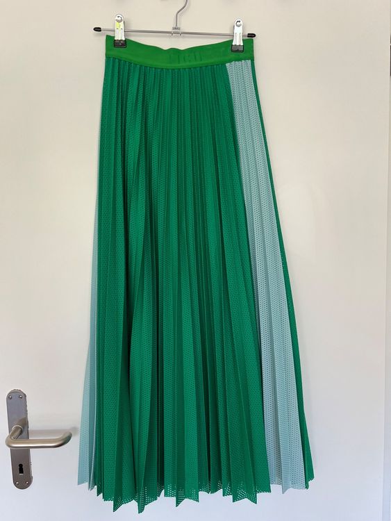 Rich & Royal Rock, Gr. XS (Neu (gemäss Beschreibung)) in Zürich für CHF 25 – mit Lieferung auf ...