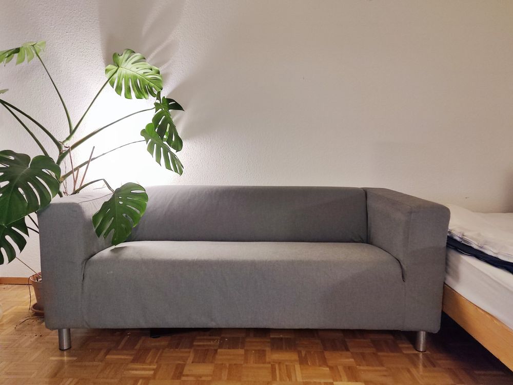 IKEA KLIPPAN 2-seat sofa grey (Gebraucht) in Zürich für CHF 20 – nur Abholung auf Ricardo kaufen