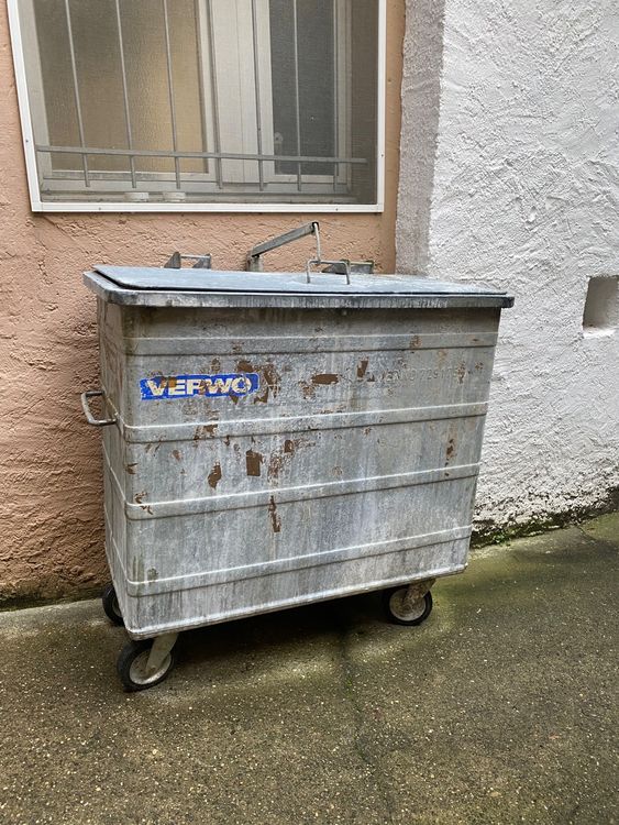 Abfallcontainer Verwo 800 Liter (Gebraucht) in Schaffhausen für CHF 190 – nur Abholung auf ...