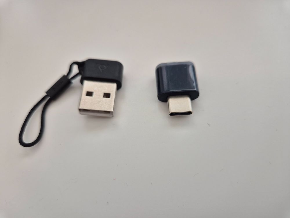 POLY Office Headset Voyager Focus 2 (On-Ear, Kabellos) (Gebraucht) in ...