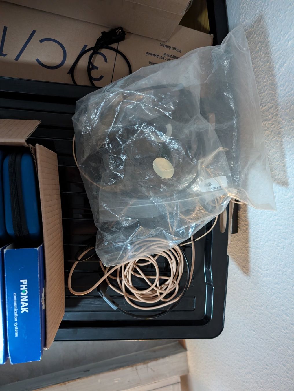 Phonak Wireless Receiver / Hearing Aid Box Bulk Lot x 20 (Gebraucht) in ...