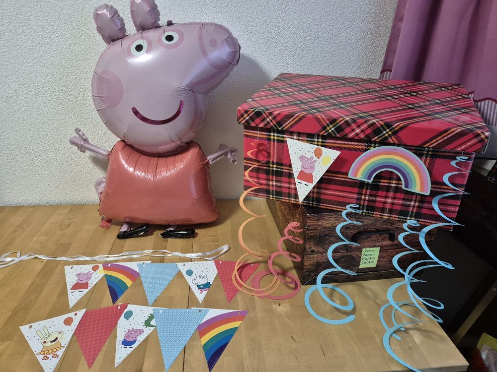 Peppa Wutz Geburtstagsdeko, Ballon, Girlanden, Deko Spiralen (Gebraucht ...