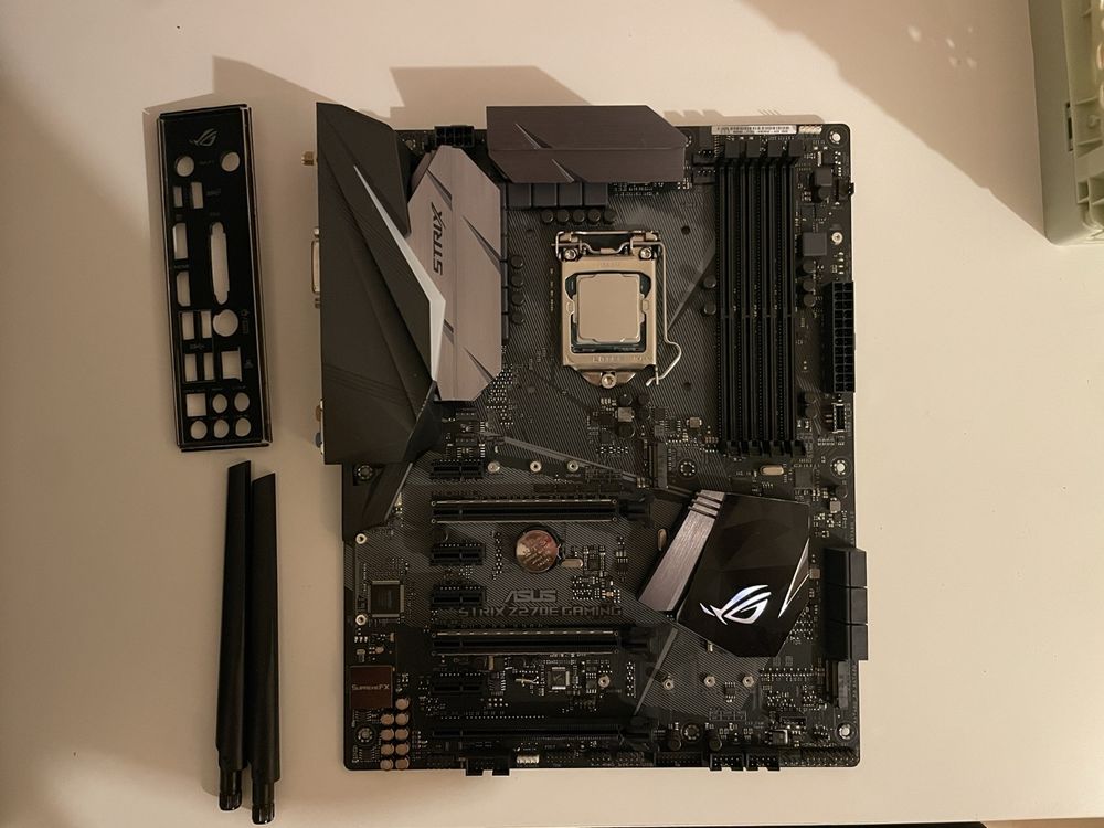 ASUS ROG Strix Z270E Gaming Mainboard + Intel Core i7 7700k (Gebraucht ...