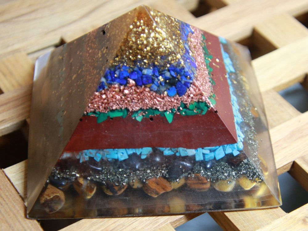 Orgonit Pyramide | Kaufen auf Ricardo