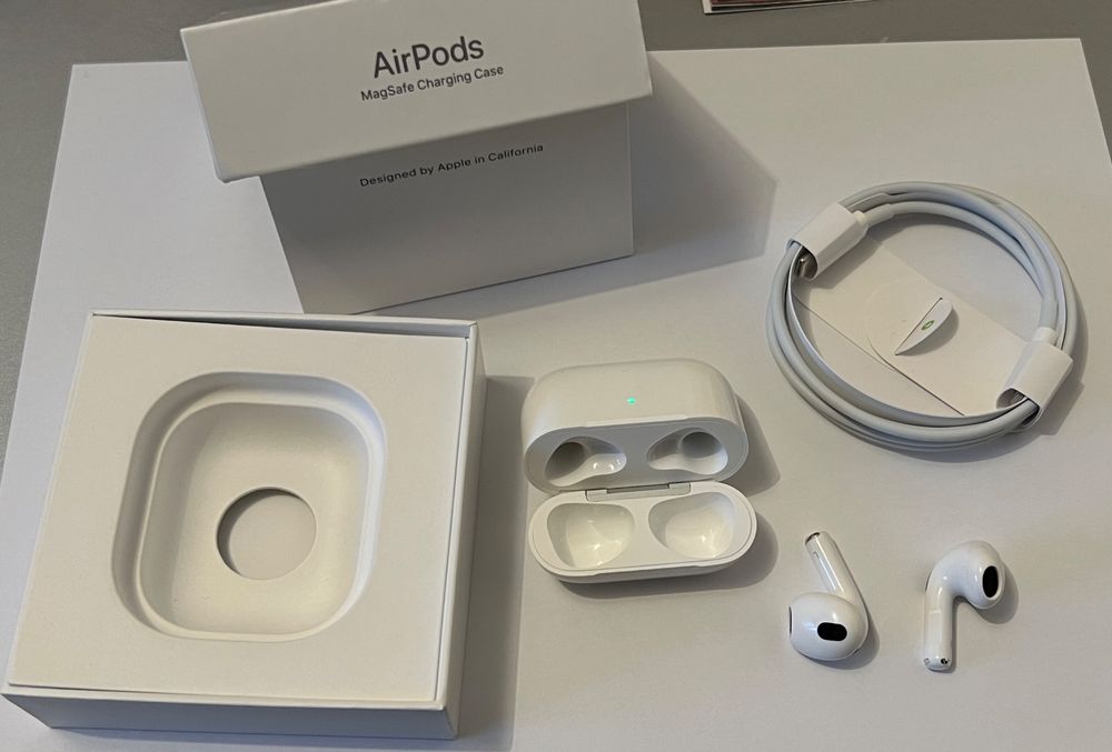 Apple AirPods 3.Generation (kaum getragen) (Gebraucht) in Filzbach für ...