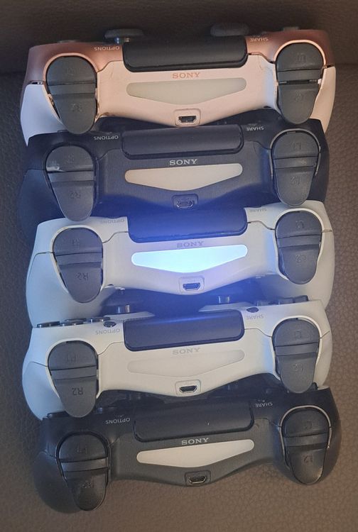 5 Ps4 controller Original SONY als Defekt verkauft (Defekt) in Biel ...