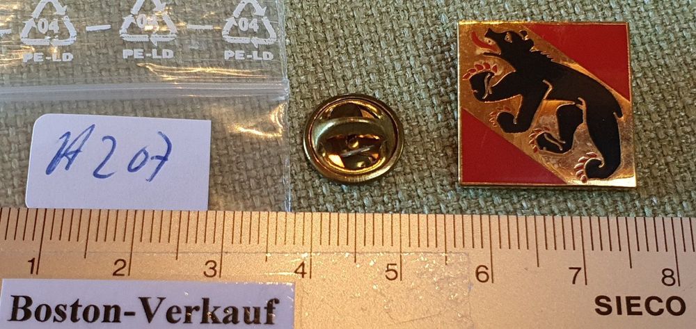 H207 - Pin Bern Berner Wappen Bär (Gebraucht) in Reinach BL für CHF 4 ...