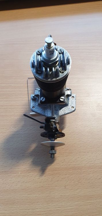 Modellmotor Eisfeld 7.6 ccm Benzin (Neu (gemäss Beschreibung)) in ...