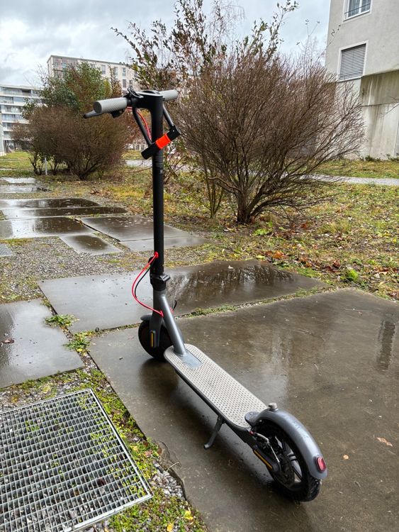 YouFs Electric Scooter 30KM/H 350W (Neu (gemäss Beschreibung)) in für ...