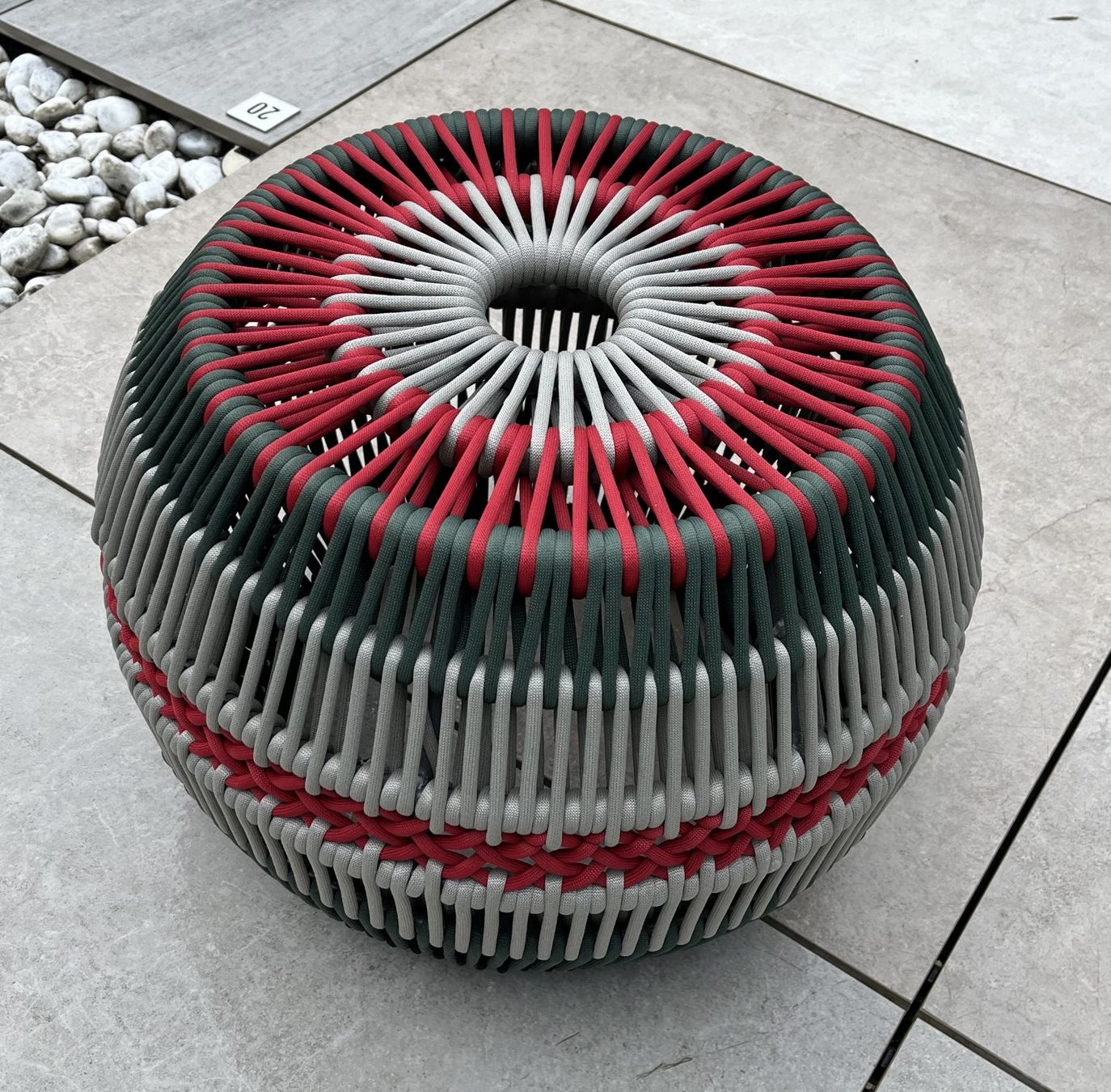 Outdoor Hocker / Puff Tam Tam für den Balkon oder Terrasse (Neu (gemäss ...