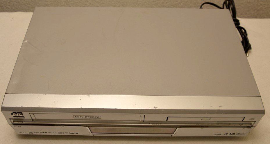 Combo DVD VHS JVC HR-XV3EF (Gebraucht) in Collonges für CHF 100 – mit Lieferung auf Ricardo kaufen