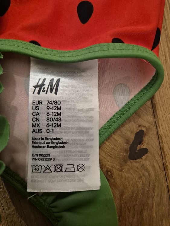 Badeanzug Erdbeer-Muster Gr. 74/80 H&M, Top Zustand! (Gebraucht) in ...