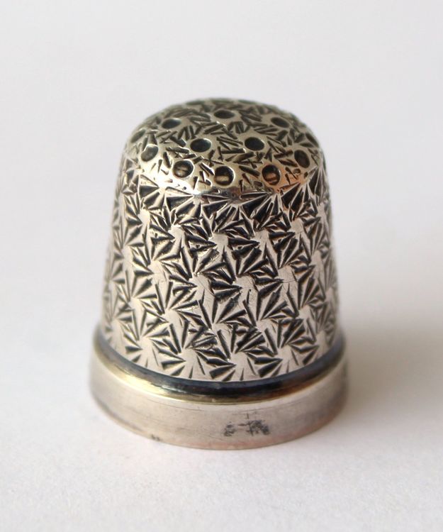 Antiker Fingerhut Sterling Silber 925 England (Gebraucht) in Zürich für ...