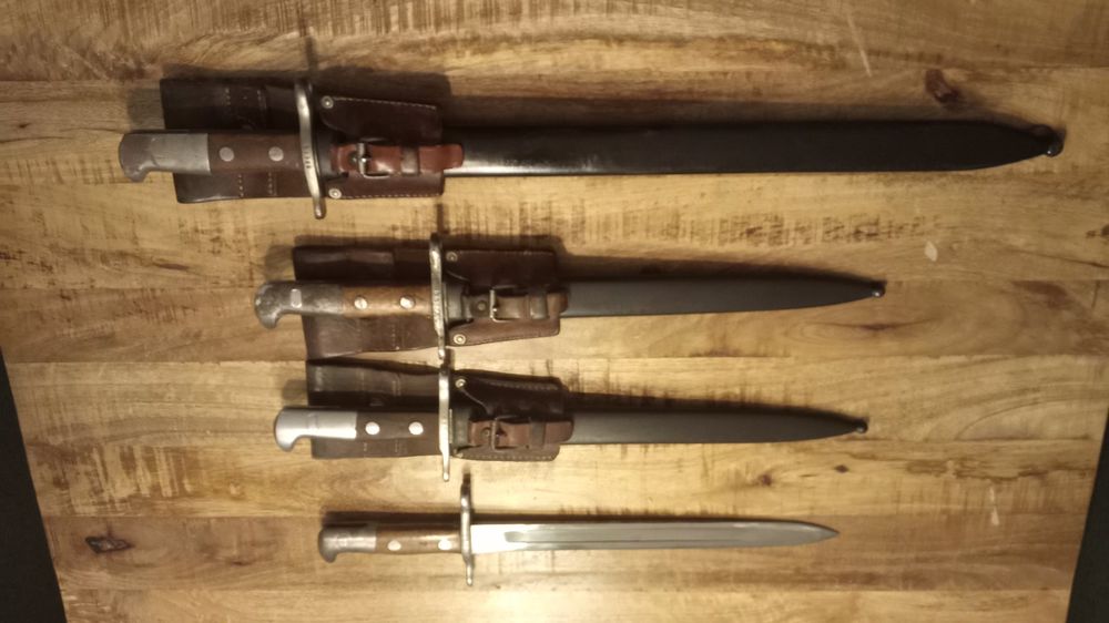Faschinenmesser und Bajonette (Gebraucht) in Trimmis für CHF 165 – mit Lieferung auf Ricardo kaufen