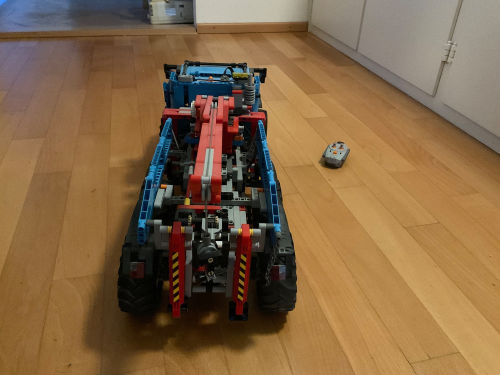 Lego Technic 6x6 All Terrain Abschleppwagen 42070 (Gebraucht) in Zürich ...