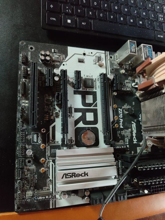 Bundle PC : ASRock Z270 Pro4 + 16GB DDR4 + Ventirad Noctua (Gebraucht ...