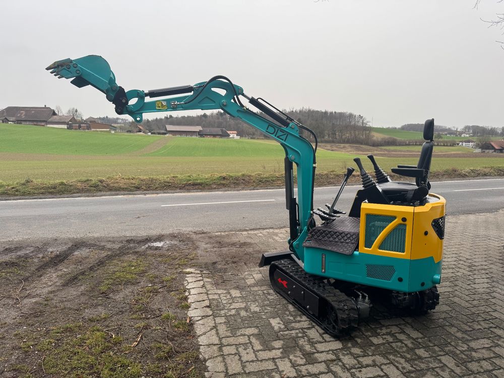 Bagger 1,5 Tonnen (Gebraucht) in Utzigen für CHF 8000 – nur Abholung ...