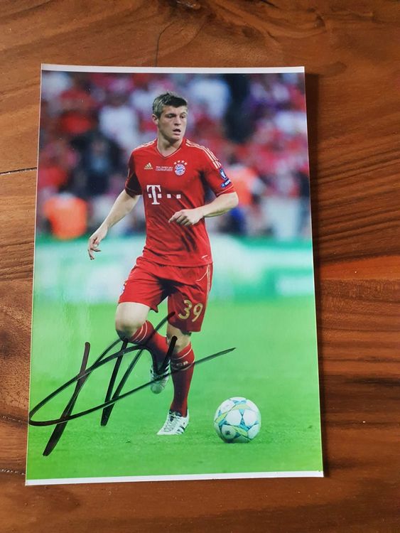 Toni Kroos, handsigniert (Gebraucht) in Buchs ZH für CHF 10 – mit Lieferung auf Ricardo kaufen
