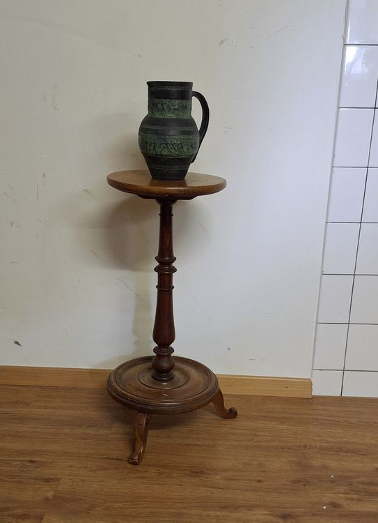 Antik Beistelltisch Blumenständer Nussbaum 19 Jahrhunderts (Gebraucht) in Fahrweid für CHF 89 ...