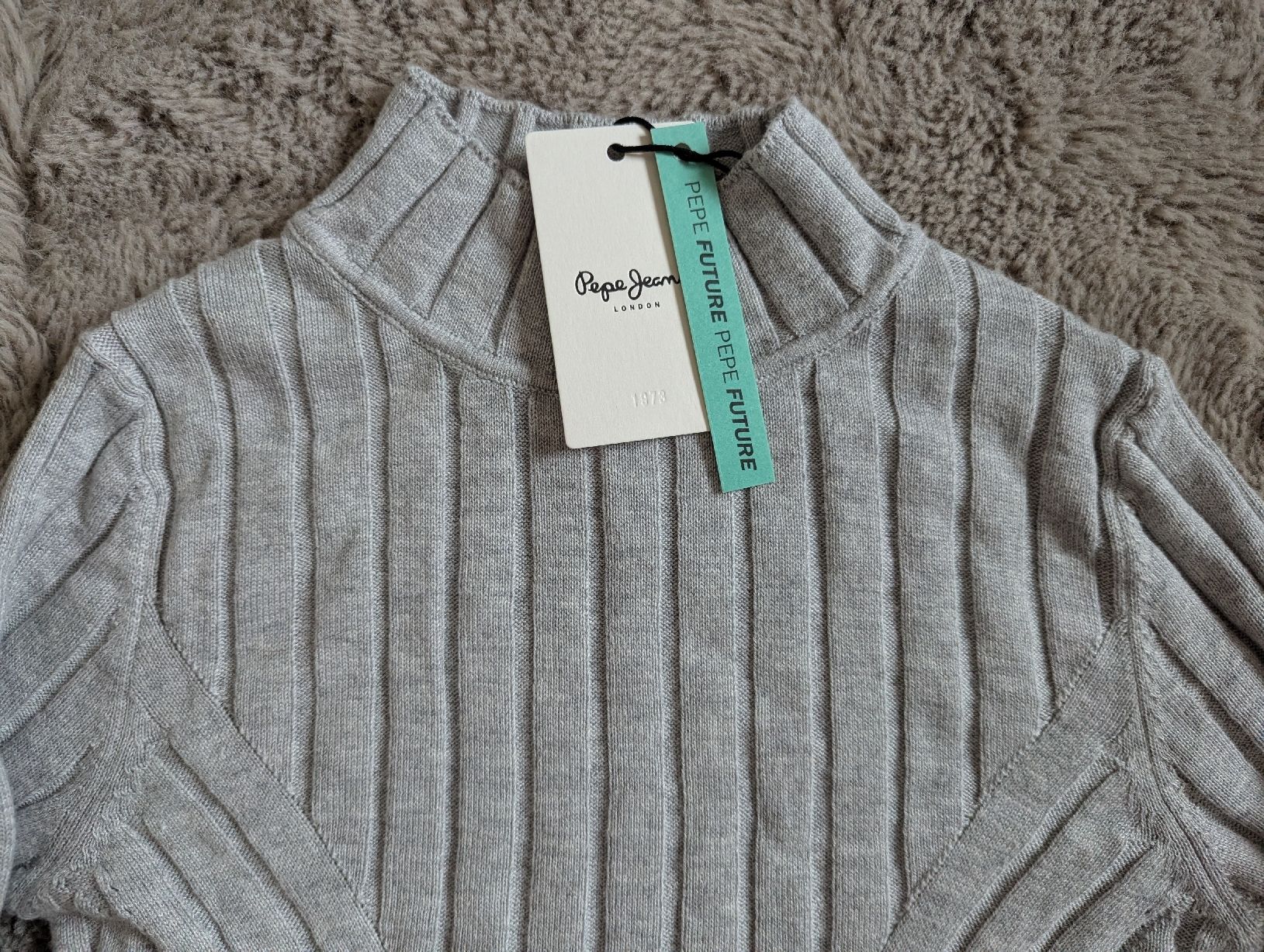 pull Pepe jeans XS (Neuf avec emballage d'origine) à Montreux pour CHF ...