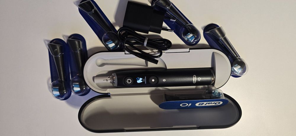 Oral-B Elektrische Zahnbürste iO Series 9N - Schwarz (Gebraucht) in Zürich für CHF 100 – mit ...