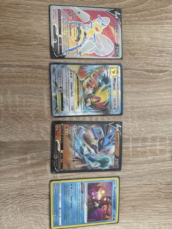 Carte Pokémon V e EX in Ottime Condizioni - Collezione Estiv (Nuovo ...
