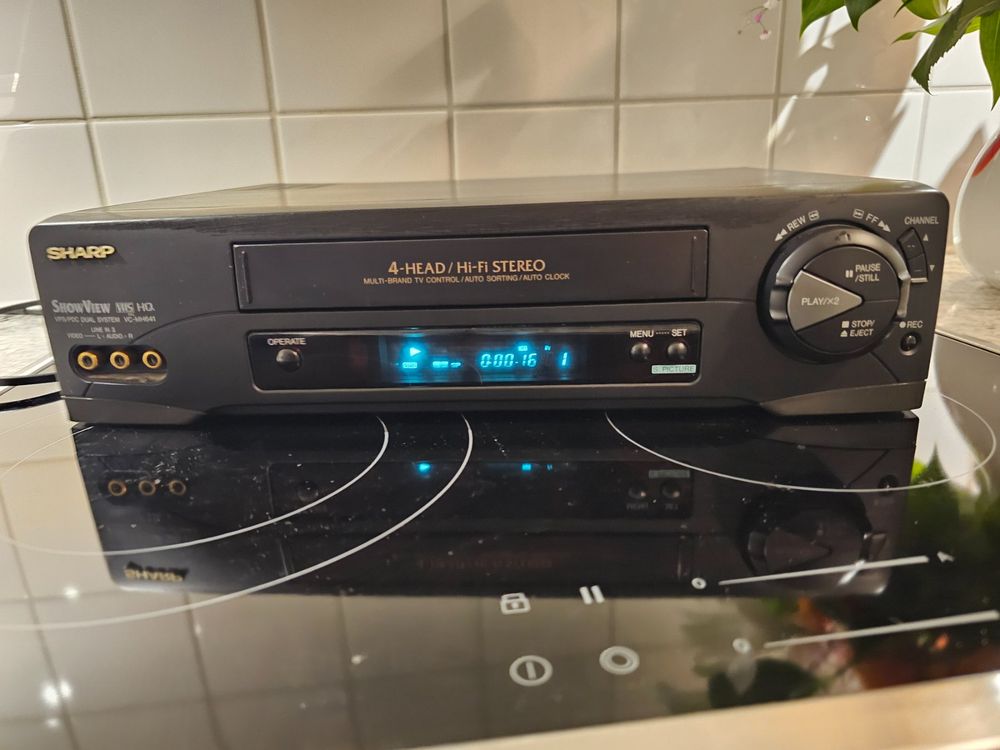Sharp Videorecorder, VHS, Hi-Fi Stereo, (Gebraucht) in Zürich für CHF ...