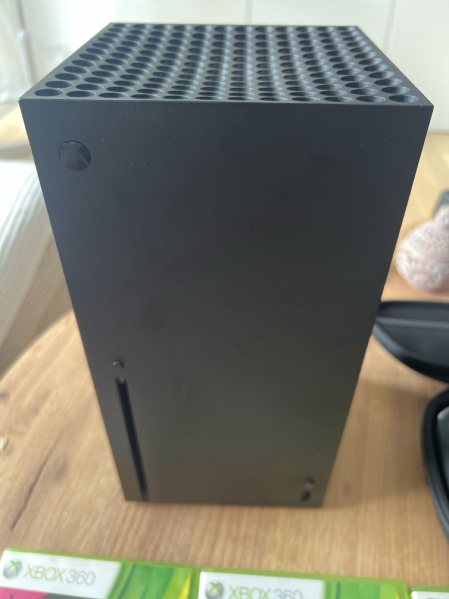 Xbox Series X mit Elite Controller und 3 xbox 360 spielen (Gebraucht ...