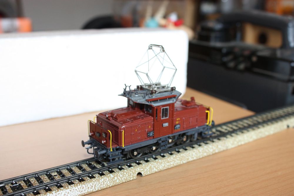 Roco 43529 - Locomotive Ee 3/3 des CFF - AC - ANALOGIQUE (Gebraucht) in ...