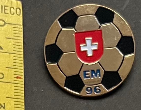 Fussballl Schweiz EM 96/ Pin (Gebraucht) in Wabern für CHF 2.2 – mit ...