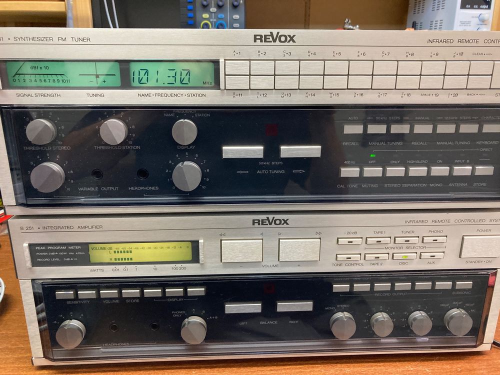 Revox B251 und B261 (Defekt) in für CHF 212 – nur Abholung auf Ricardo kaufen