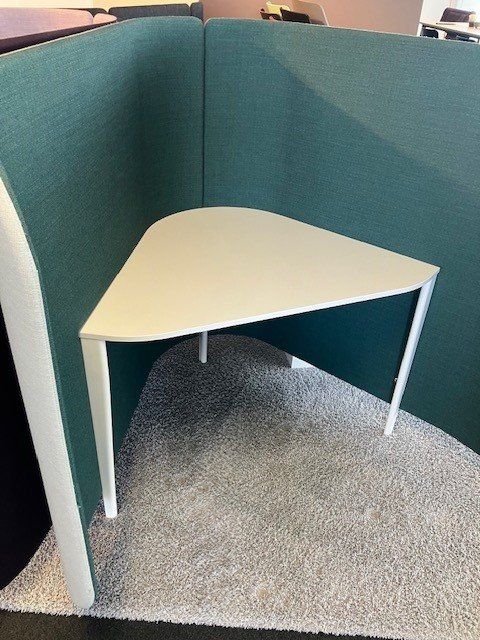 Brunner Cellular - Arbeitstisch mit Panel (Neu (gemäss Beschreibung ...