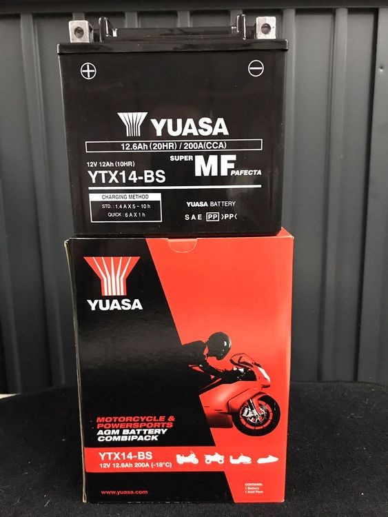 Motorradbatterie Yuasa YTX14-BS 12V12AH (Neu und originalverpackt) in ...