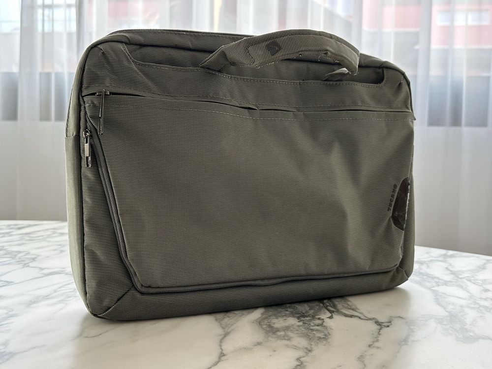 Tucano Laptop Bag (Gebraucht) in Thalwil für CHF 5 – mit Lieferung auf ...