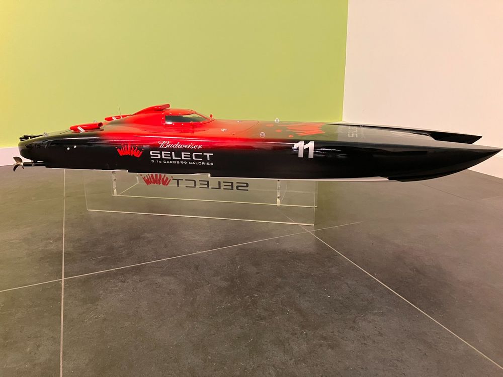 Modell-Rennboot (Neu (gemäss Beschreibung)) in Lengnau BE für CHF 900 ...