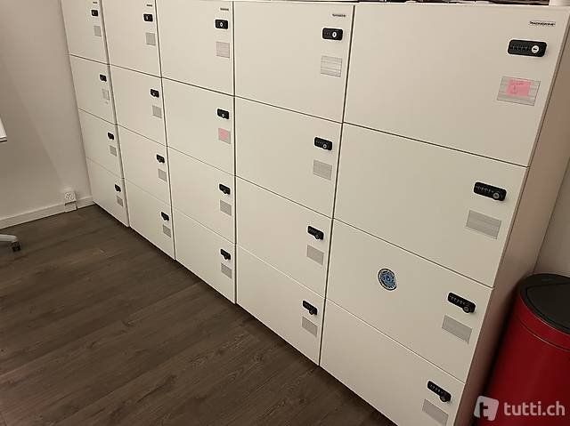 Personal Locker weiss (1 x 4er Locker-Element/Turm) (Gebraucht) in ...