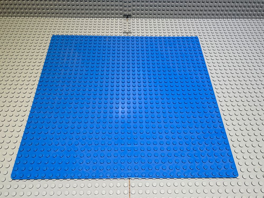Lego Basisplatte 32x32 in Blau (Gebraucht) in Siglistorf für CHF 8 ...