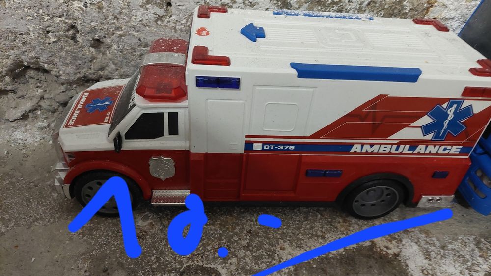 Ambulanz Spielzeugauto (Gebraucht) in Bern für CHF 1 – mit Lieferung auf Ricardo kaufen